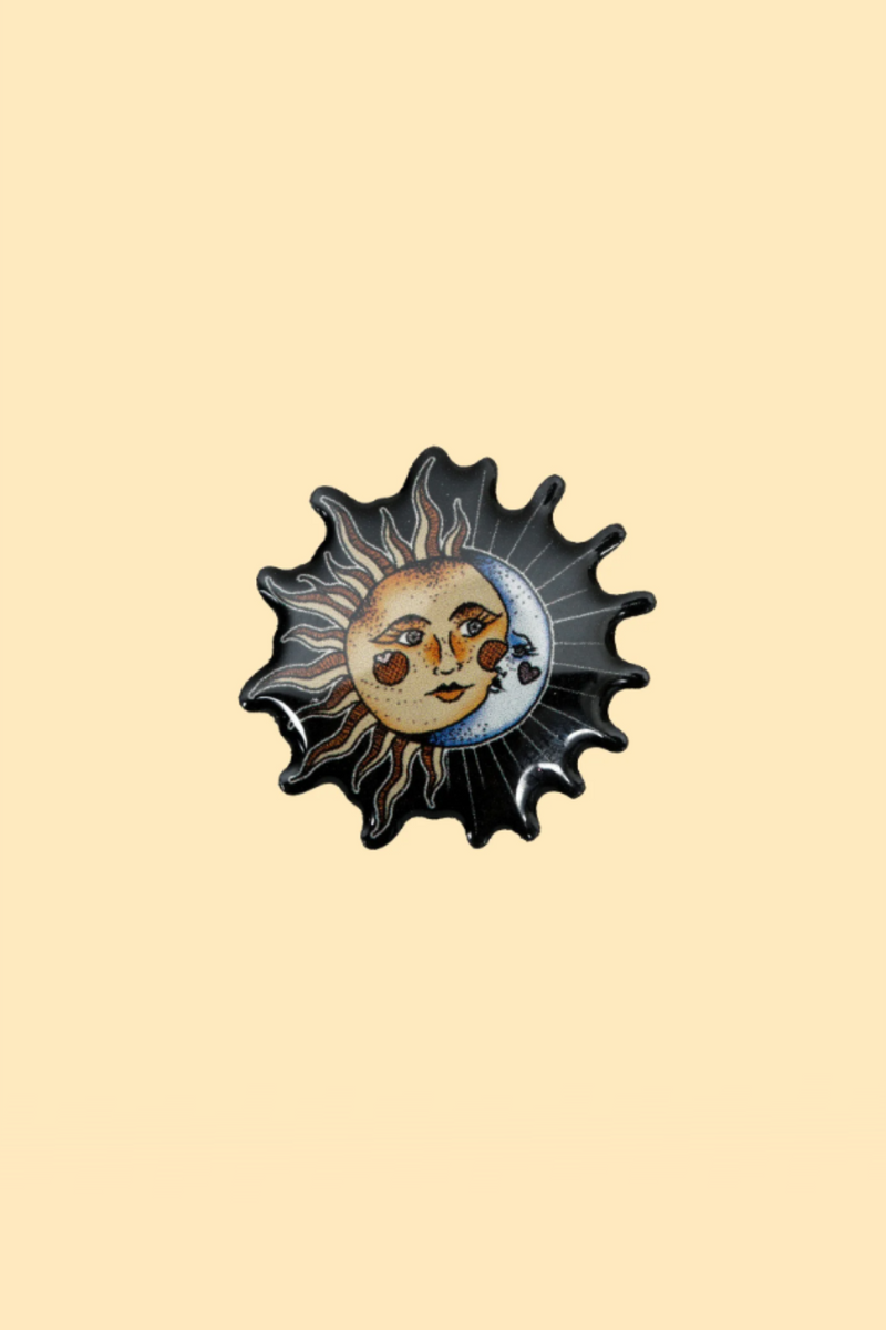 Solaris Sun Pin – Hell Bunny